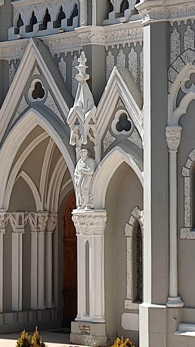 Capilla del Cristo Pobre: la influencia arquitectónica gótica en la ...
